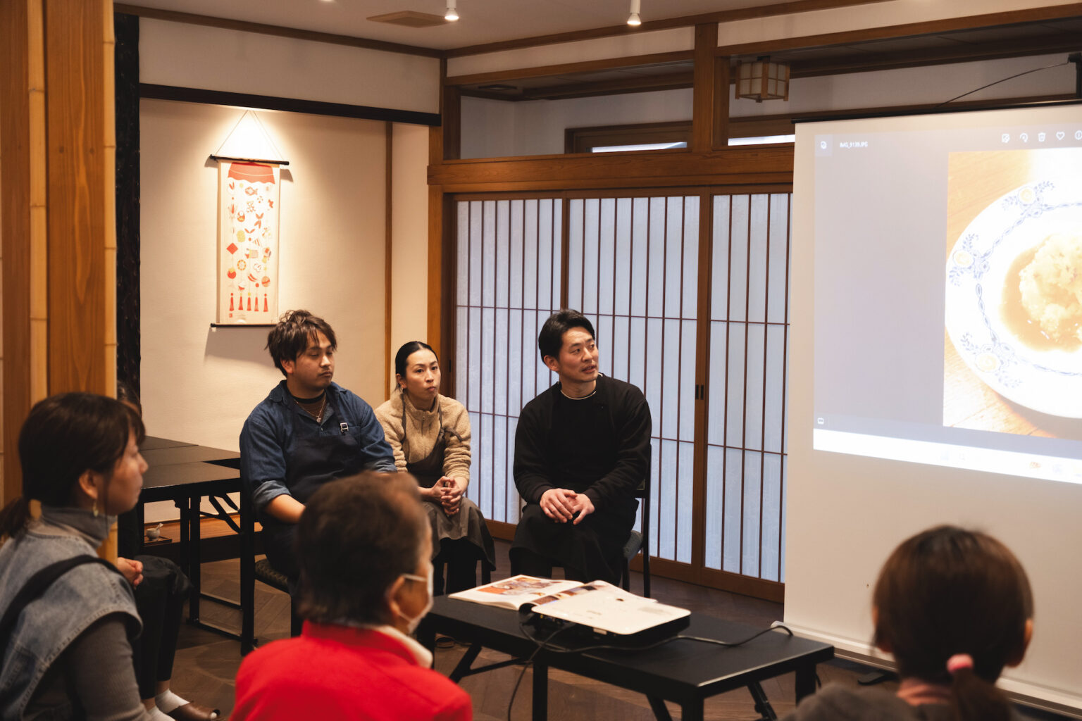 渋温泉食堂 gonkiの岸田陽一さんを講師に迎え、研修を行いました。 - yutagawa
